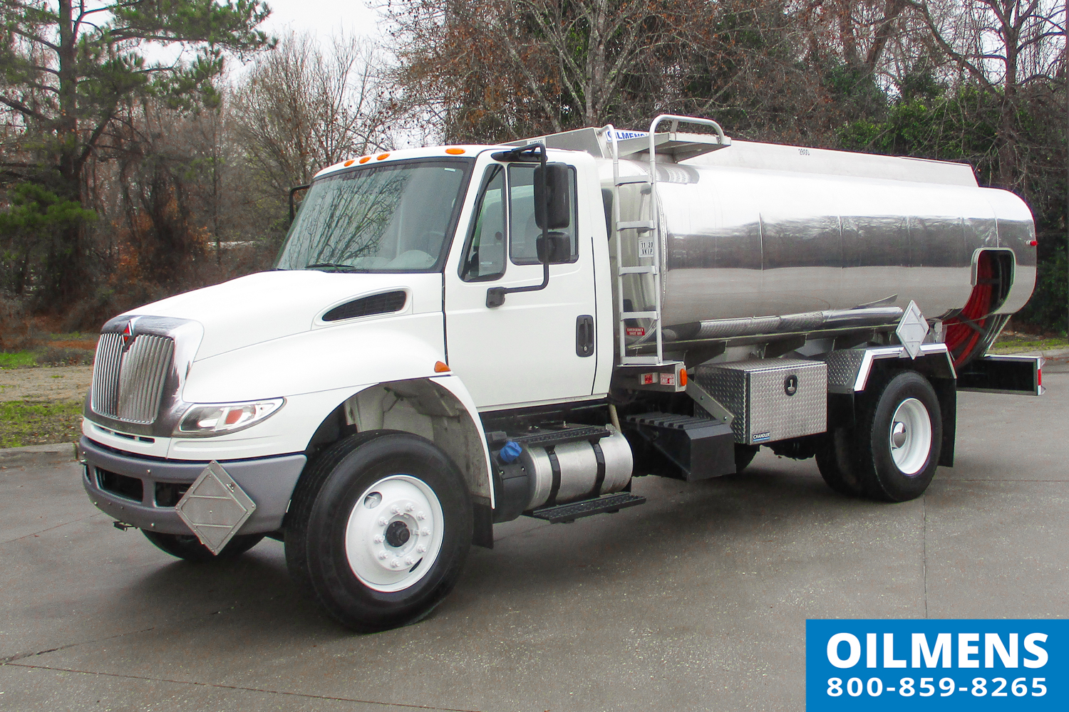 Oilmens-Fuel-Truck-Stock-28090R_1 - Fuel Trucks | Tank Trucks | Oilmens